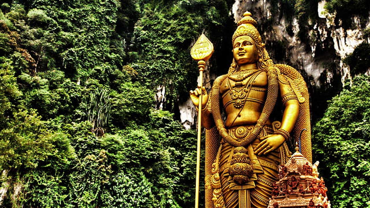 Thaipoosam Cavadee : Sacrifice et dévotion au dieu Muruga | Le Defi ...